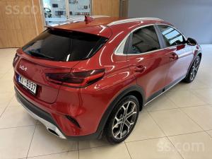 Красный Киа XCeed 2021 в Рига, объемом двигателя 1.50 л и пробегом 87 тыс. км за 15500 €, фото 5 на AUTOMOTO.COM.LV