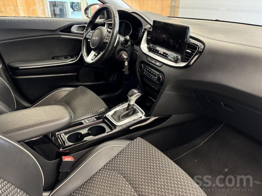Красный Киа XCeed 2021 в Рига, объемом двигателя 1.50 л и пробегом 87 тыс. км за 15500 €, фото 12 на AUTOMOTO.COM.LV