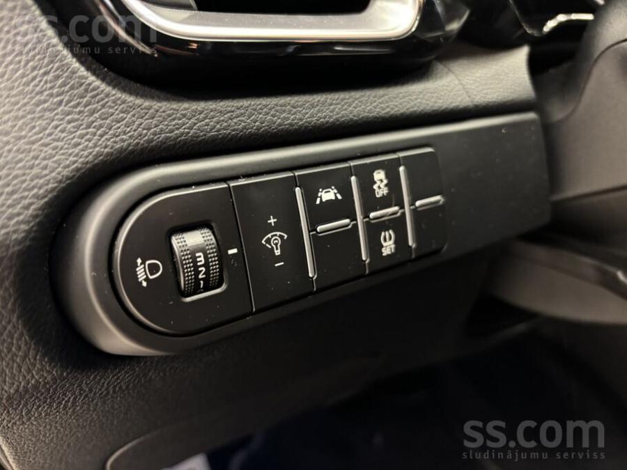 Красный Киа XCeed 2021 в Рига, объемом двигателя 1.50 л и пробегом 87 тыс. км за 15500 €, фото 15 на AUTOMOTO.COM.LV