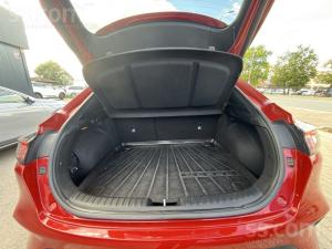 Red Kia XCeed 2023 in Jelgava, with an engine capacity of 1.50 L and mileage of 99 thousand km for 19000 €, photo 6 on AUTOMOTO.COM.LV