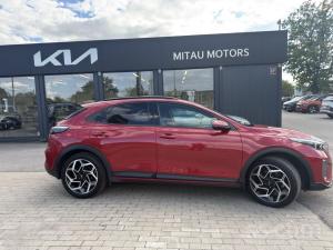 Red Kia XCeed 2023 in Jelgava, with an engine capacity of 1.50 L and mileage of 99 thousand km for 19000 €, photo 8 on AUTOMOTO.COM.LV