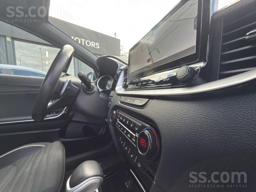Red Kia XCeed 2023 in Jelgava, with an engine capacity of 1.50 L and mileage of 99 thousand km for 19000 €, photo 18 on AUTOMOTO.COM.LV