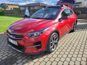 Red Kia XCeed 2019 in Riga, with an engine capacity of 1.60 L and mileage of 61 thousand km for 20200 €, photo  on AUTOMOTO.COM.LV