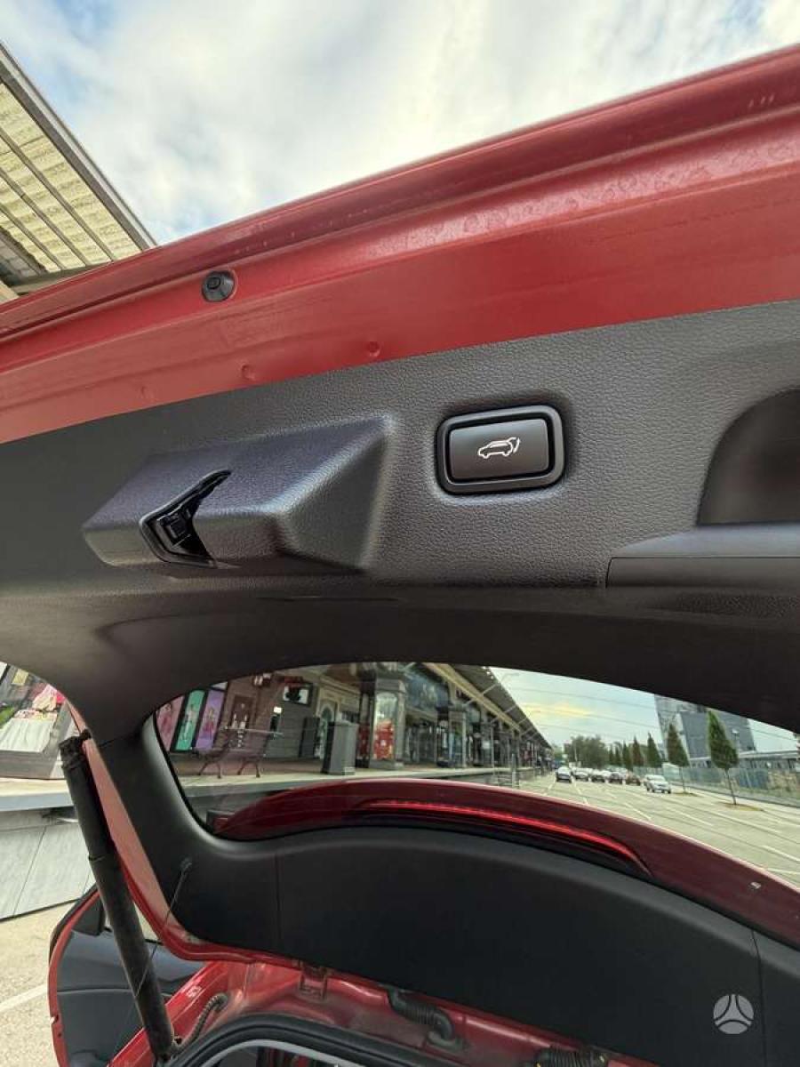 Red Kia XCeed 2021 in Kaunas, with an engine capacity of 1.48 L and mileage of 64 thousand km for 19500 €, photo 18 on AUTOMOTO.COM.LV