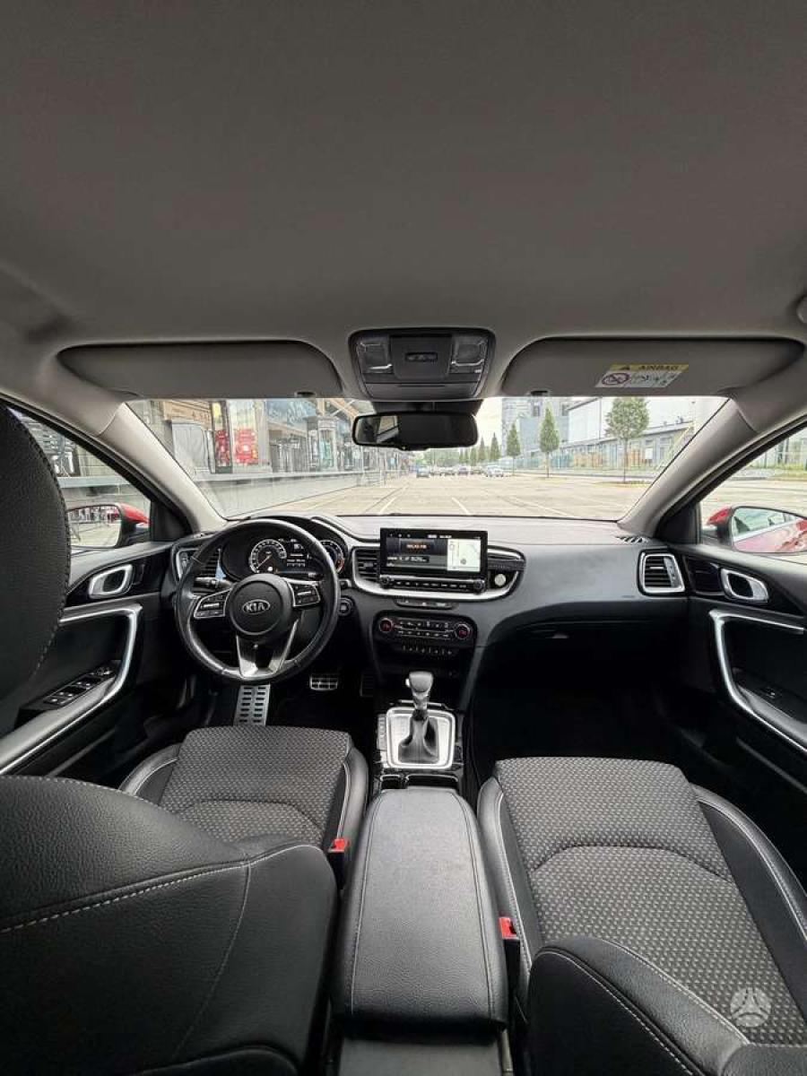 Red Kia XCeed 2021 in Kaunas, with an engine capacity of 1.48 L and mileage of 64 thousand km for 19500 €, photo 25 on AUTOMOTO.COM.LV