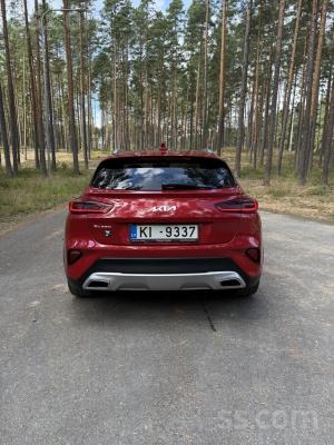 Sarkans Kia XCeed 2021 Rīga, ar dzinēja tilpumu 1.50 L un nobraukumu 87 tūkst. km par 14990 €, foto  vietnē AUTOMOTO.COM.LV