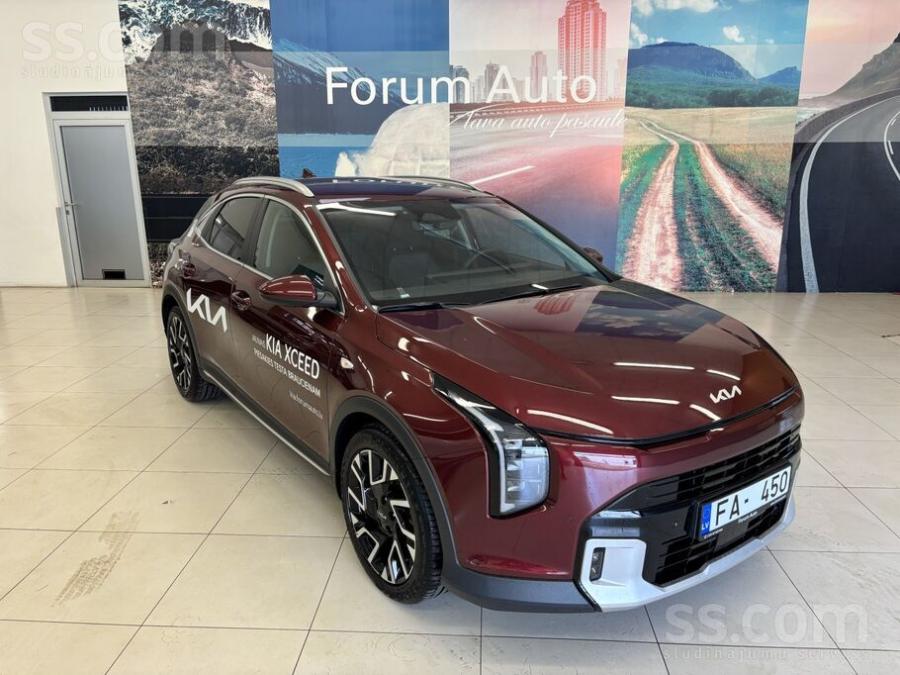 Sarkans Kia XCeed 2026 Rīga, ar dzinēja tilpumu 1.60 L un nobraukumu 4 tūkst. km par 25500 €, foto 1 vietnē AUTOMOTO.COM.LV