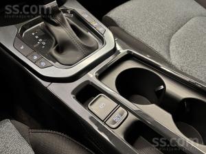 Sarkans Kia XCeed 2026 Rīga, ar dzinēja tilpumu 1.60 L un nobraukumu 4 tūkst. km par 25500 €, foto 25 vietnē AUTOMOTO.COM.LV