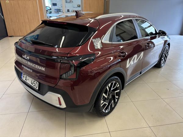 Sarkans Kia XCeed 2026 Rīga, ar dzinēja tilpumu 1.60 L un nobraukumu 4 tūkst. km par 25500 €, foto 5 vietnē AUTOMOTO.COM.LV