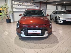 Красный Киа XCeed 2026 в Лиепая, объемом двигателя 1.60 л и пробегом 0 тыс. км за 26490 €, фото 3 на AUTOMOTO.COM.LV