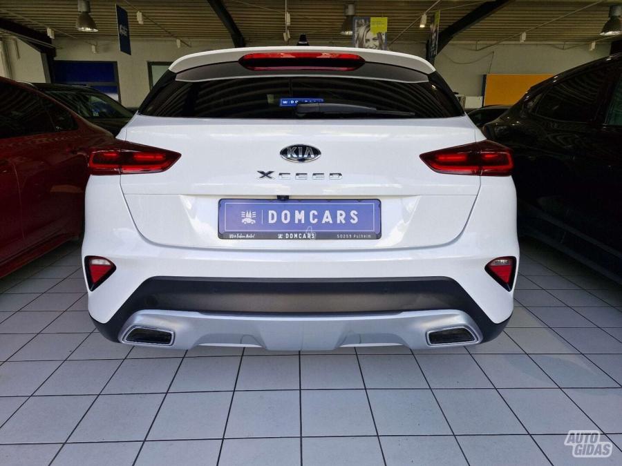 White Kia XCeed 2020 in Kaunas, with an engine capacity of 1.60 L and mileage of 93 thousand km for 23429 €, photo 6 on AUTOMOTO.COM.LV