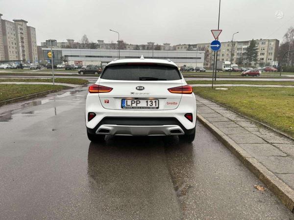 Balts Kia XCeed 2020 Kauņa, ar dzinēja tilpumu 1.35 L un nobraukumu 127 tūkst. km par 16500 €, foto 8 vietnē AUTOMOTO.COM.LV