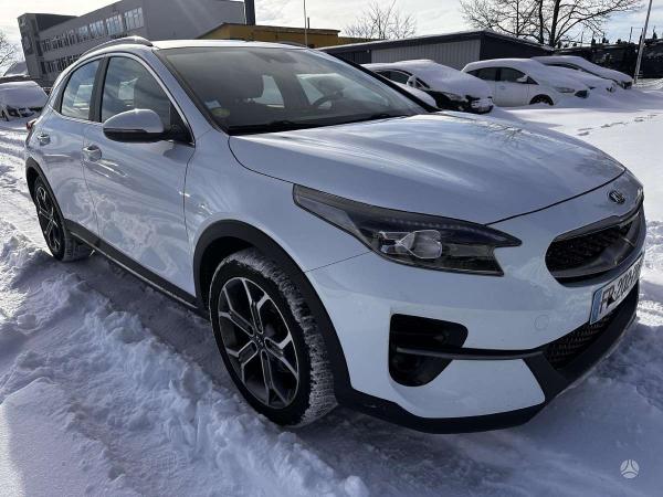 Balts Kia XCeed 2020 Tauragė, ar dzinēja tilpumu 1.60 L un nobraukumu 169 tūkst. km par 11000 €, foto 1 vietnē AUTOMOTO.COM.LV