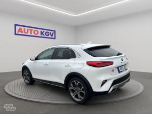White Kia XCeed 2020 in Kaunas, with an engine capacity of 1.40 L and mileage of 87 thousand km for 17999 €, photo 4 on AUTOMOTO.COM.LV