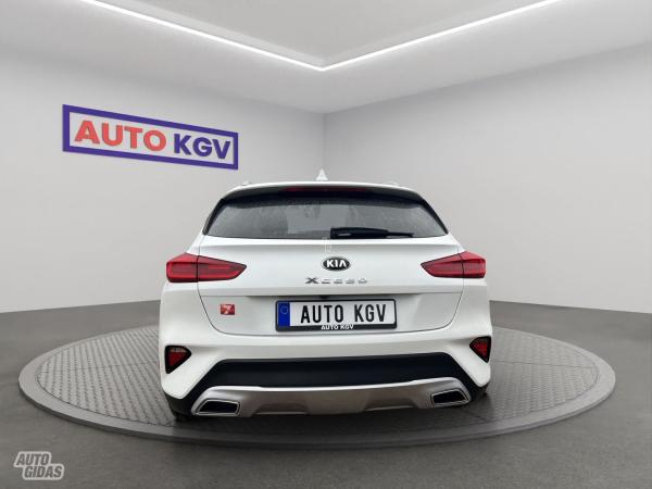 Balts Kia XCeed 2020 Kauņa, ar dzinēja tilpumu 1.40 L un nobraukumu 87 tūkst. km par 17999 €, foto 4 vietnē AUTOMOTO.COM.LV