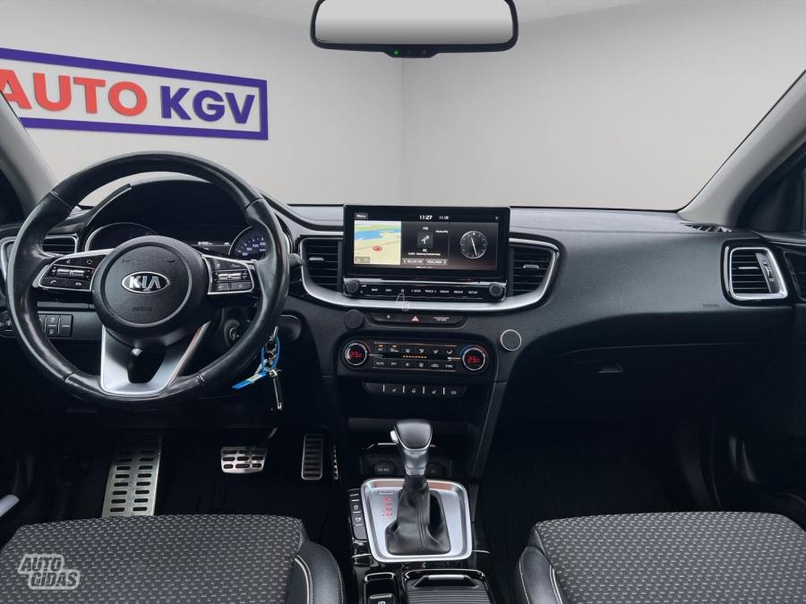 White Kia XCeed 2020 in Kaunas, with an engine capacity of 1.40 L and mileage of 87 thousand km for 17999 €, photo 14 on AUTOMOTO.COM.LV
