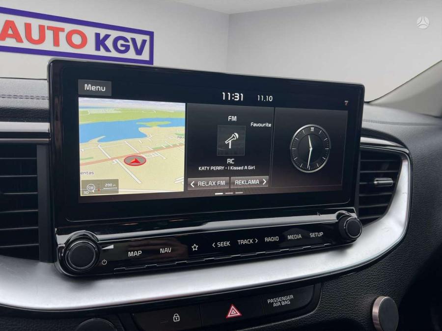 White Kia XCeed 2020 in Kaunas, with an engine capacity of 1.40 L and mileage of 87 thousand km for 17999 €, photo 18 on AUTOMOTO.COM.LV