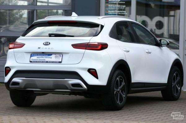 White Kia XCeed 2021 in Kaunas, with an engine capacity of 1.60 L and mileage of 50 thousand km for 23327 €, photo 4 on AUTOMOTO.COM.LV
