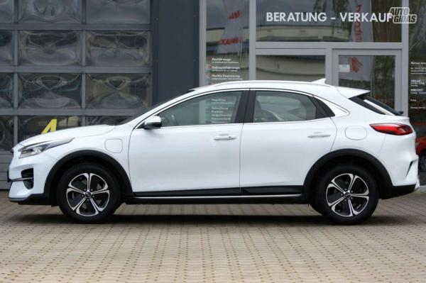 White Kia XCeed 2021 in Kaunas, with an engine capacity of 1.60 L and mileage of 50 thousand km for 23327 €, photo 8 on AUTOMOTO.COM.LV
