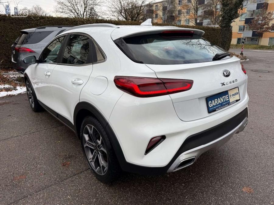 Balts Kia XCeed 2021 Kauņa, ar dzinēja tilpumu 1.50 L un nobraukumu 51 tūkst. km par 21698 €, foto 3 vietnē AUTOMOTO.COM.LV