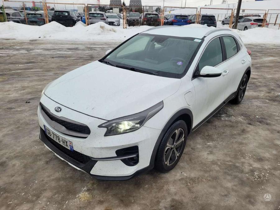 Balts Kia XCeed 2021 Viļņa, ar dzinēja tilpumu 1.58 L un nobraukumu 113 tūkst. km par 14800 €, foto 1 vietnē AUTOMOTO.COM.LV