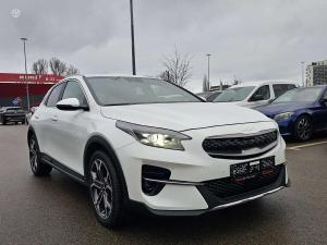 Balts Kia XCeed 2022 Viļņa, ar dzinēja tilpumu 1.58 L un nobraukumu 40 tūkst. km par 19500 €, foto 2 vietnē AUTOMOTO.COM.LV