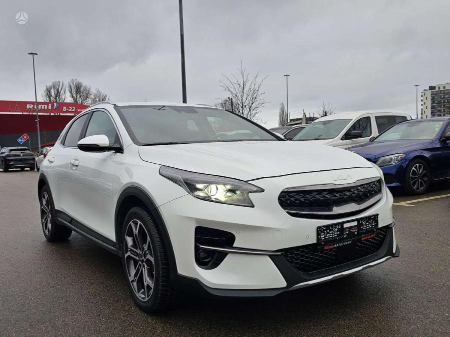 Balts Kia XCeed 2022 Viļņa, ar dzinēja tilpumu 1.58 L un nobraukumu 40 tūkst. km par 19500 €, foto 2 vietnē AUTOMOTO.COM.LV