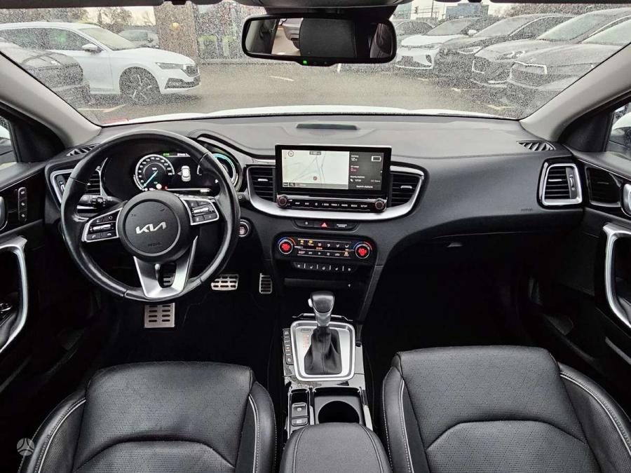 Balts Kia XCeed 2022 Viļņa, ar dzinēja tilpumu 1.58 L un nobraukumu 40 tūkst. km par 19500 €, foto 8 vietnē AUTOMOTO.COM.LV