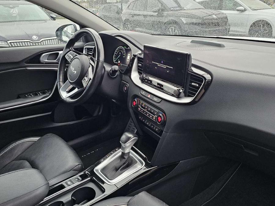 Balts Kia XCeed 2022 Viļņa, ar dzinēja tilpumu 1.58 L un nobraukumu 40 tūkst. km par 19500 €, foto 10 vietnē AUTOMOTO.COM.LV