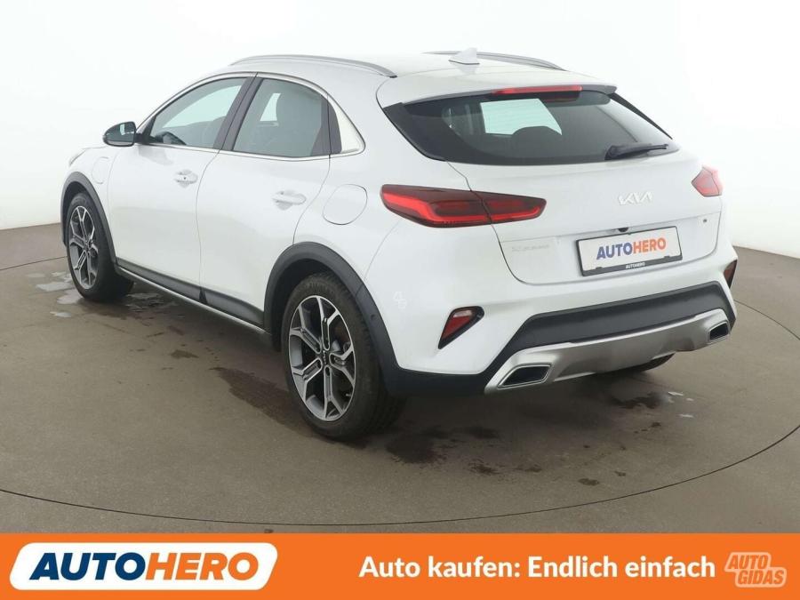 Balts Kia XCeed 2022 Kauņa, ar dzinēja tilpumu 1.60 L un nobraukumu 22 tūkst. km par 23935 €, foto 4 vietnē AUTOMOTO.COM.LV