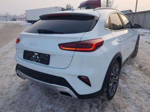 White Kia XCeed 2022 in Siauliai, with an engine capacity of 1.00 L and mileage of 180 thousand km for 11900 €, photo 4 on AUTOMOTO.COM.LV