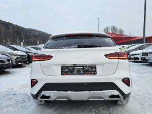 Balts Kia XCeed 2022 Viļņa, ar dzinēja tilpumu 1.58 L un nobraukumu 40 tūkst. km par 19600 €, foto 5 vietnē AUTOMOTO.COM.LV