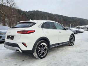 Balts Kia XCeed 2022 Viļņa, ar dzinēja tilpumu 1.58 L un nobraukumu 40 tūkst. km par 19600 €, foto 6 vietnē AUTOMOTO.COM.LV