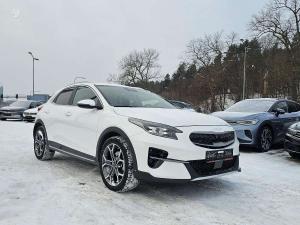 Balts Kia XCeed 2022 Viļņa, ar dzinēja tilpumu 1.58 L un nobraukumu 40 tūkst. km par 19600 €, foto 3 vietnē AUTOMOTO.COM.LV