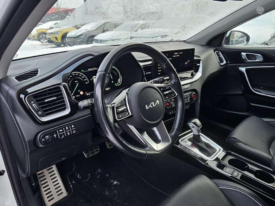 Balts Kia XCeed 2022 Viļņa, ar dzinēja tilpumu 1.58 L un nobraukumu 40 tūkst. km par 19600 €, foto 11 vietnē AUTOMOTO.COM.LV