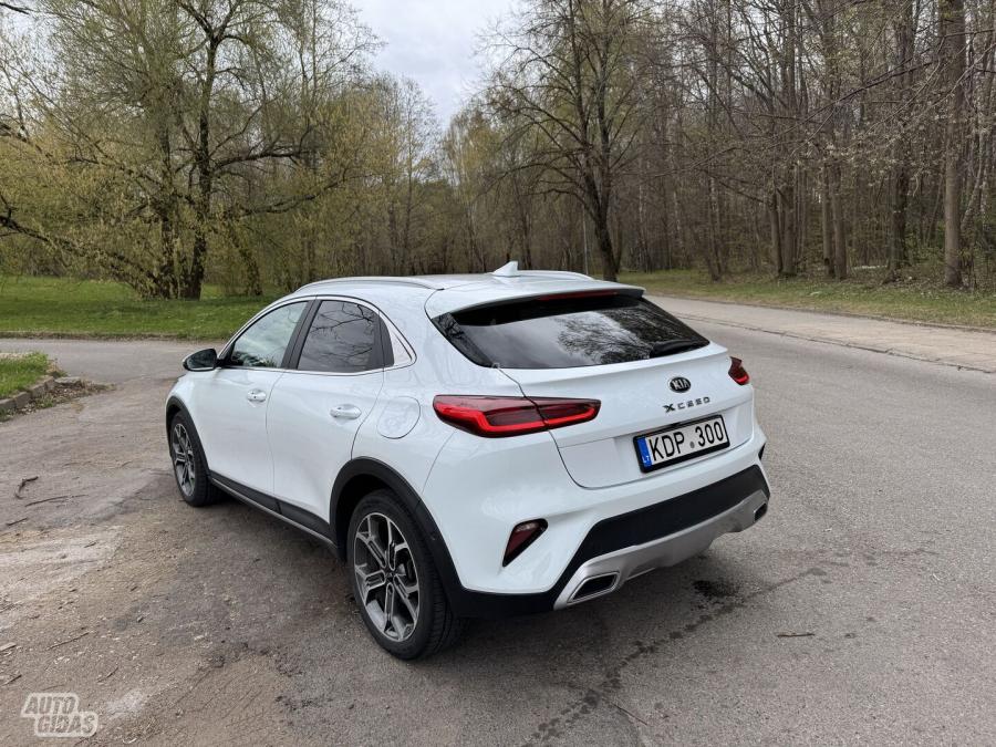 Белый Киа XCeed 2022 в Вильнюс, объемом двигателя 1.60 л и пробегом 43 тыс. км за 19000 €, фото 6 на AUTOMOTO.COM.LV