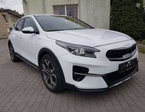 Balts Kia XCeed 2022 Šauļi, ar dzinēja tilpumu 1.00 L un nobraukumu 180 tūkst. km par 11200 €, foto  vietnē AUTOMOTO.COM.LV