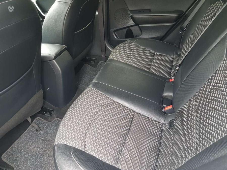 White Kia XCeed 2022 in Siauliai, with an engine capacity of 1.00 L and mileage of 180 thousand km for 11200 €, photo 12 on AUTOMOTO.COM.LV