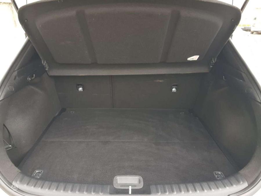 White Kia XCeed 2022 in Siauliai, with an engine capacity of 1.00 L and mileage of 180 thousand km for 11200 €, photo 13 on AUTOMOTO.COM.LV
