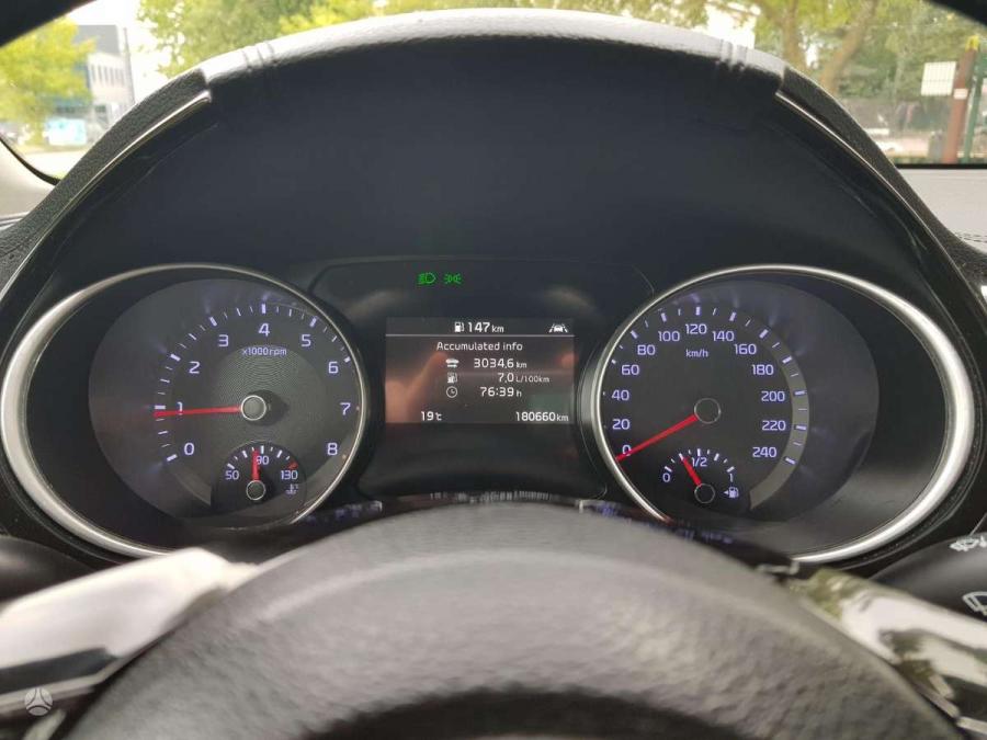 White Kia XCeed 2022 in Siauliai, with an engine capacity of 1.00 L and mileage of 180 thousand km for 11200 €, photo 18 on AUTOMOTO.COM.LV