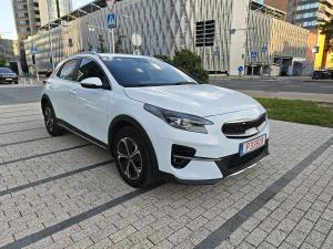 Белый Киа XCeed 2022 в Вильнюс, объемом двигателя 1.58 л и пробегом 63 тыс. км за 16200 €, фото  на AUTOMOTO.COM.LV