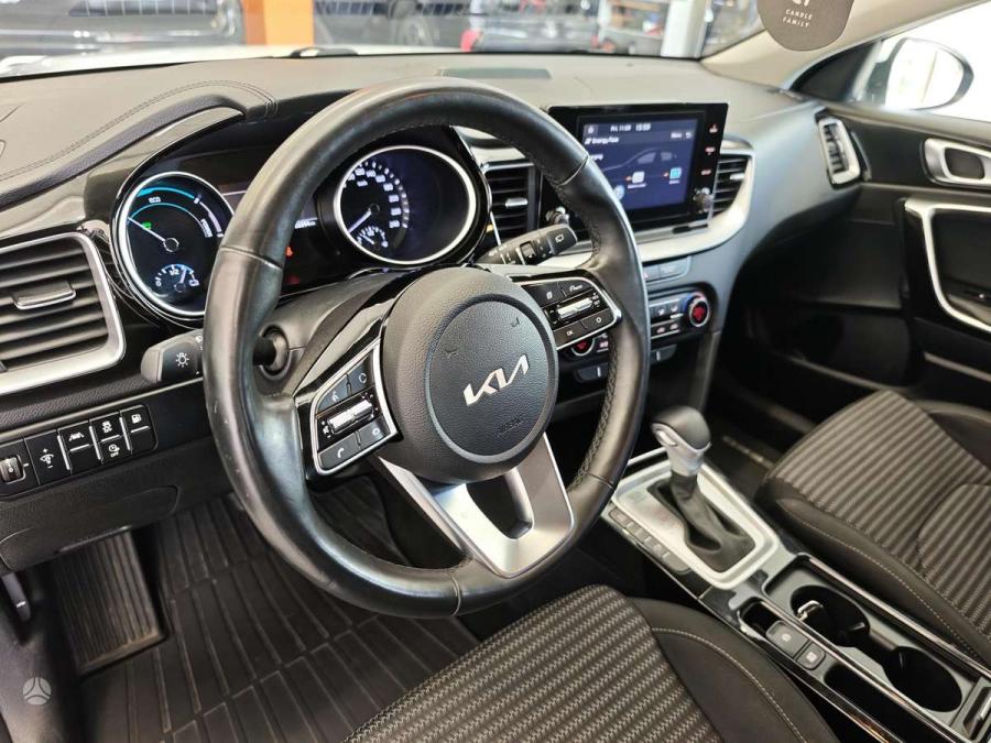 Белый Киа XCeed 2022 в Вильнюс, объемом двигателя 1.58 л и пробегом 63 тыс. км за 16200 €, фото 18 на AUTOMOTO.COM.LV