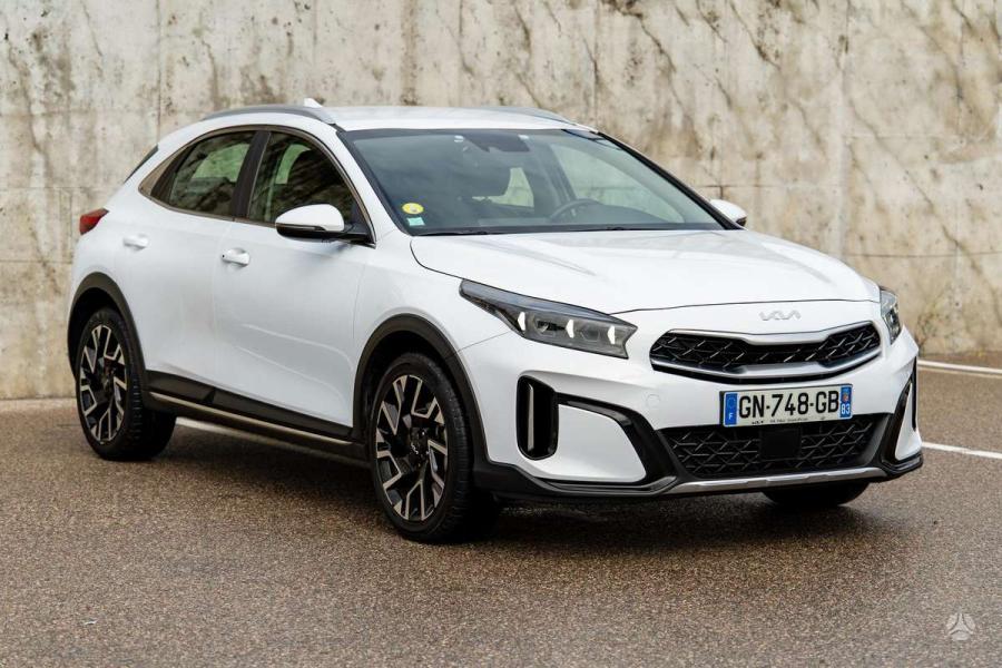 Balts Kia XCeed 2023 Viļņa, ar dzinēja tilpumu 1.60 L un nobraukumu 184 tūkst. km par 12900 €, foto 3 vietnē AUTOMOTO.COM.LV