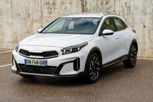 Balts Kia XCeed 2023 Viļņa, ar dzinēja tilpumu 1.60 L un nobraukumu 184 tūkst. km par 12900 €, foto 4 vietnē AUTOMOTO.COM.LV
