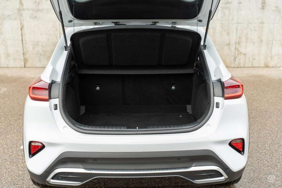 Balts Kia XCeed 2023 Viļņa, ar dzinēja tilpumu 1.60 L un nobraukumu 184 tūkst. km par 12900 €, foto 16 vietnē AUTOMOTO.COM.LV