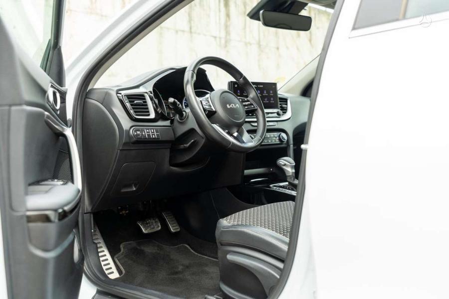 Balts Kia XCeed 2023 Viļņa, ar dzinēja tilpumu 1.60 L un nobraukumu 184 tūkst. km par 12900 €, foto 18 vietnē AUTOMOTO.COM.LV