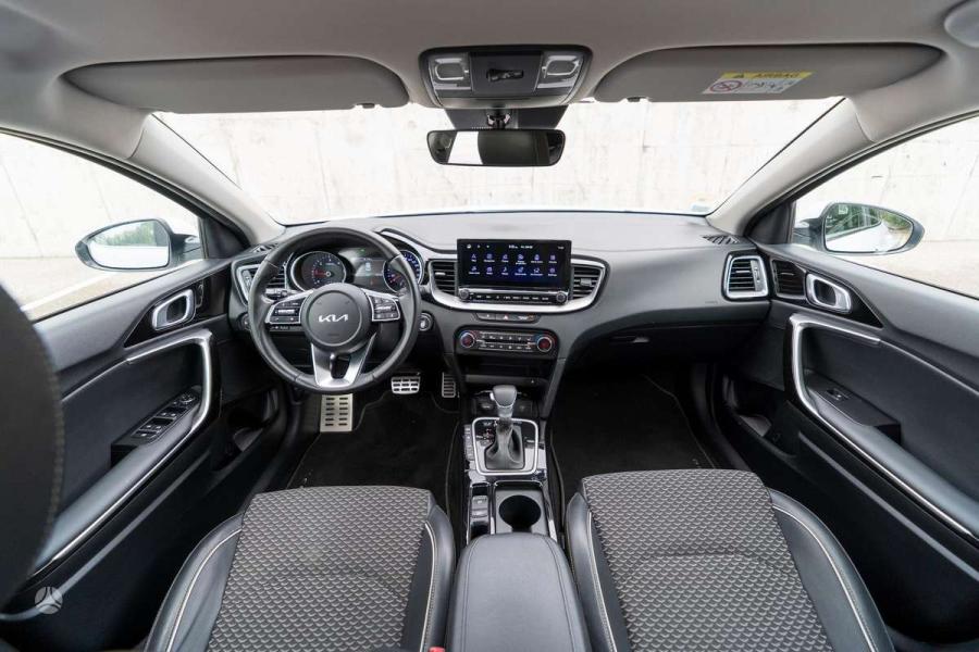 Balts Kia XCeed 2023 Viļņa, ar dzinēja tilpumu 1.60 L un nobraukumu 184 tūkst. km par 12900 €, foto 19 vietnē AUTOMOTO.COM.LV