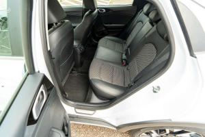 Balts Kia XCeed 2023 Viļņa, ar dzinēja tilpumu 1.60 L un nobraukumu 184 tūkst. km par 12900 €, foto 22 vietnē AUTOMOTO.COM.LV