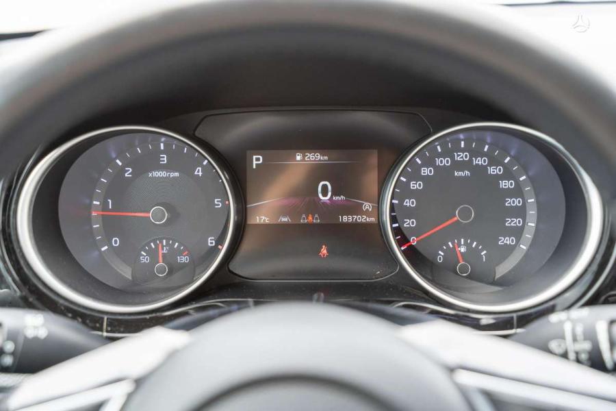 Balts Kia XCeed 2023 Viļņa, ar dzinēja tilpumu 1.60 L un nobraukumu 184 tūkst. km par 12900 €, foto 24 vietnē AUTOMOTO.COM.LV