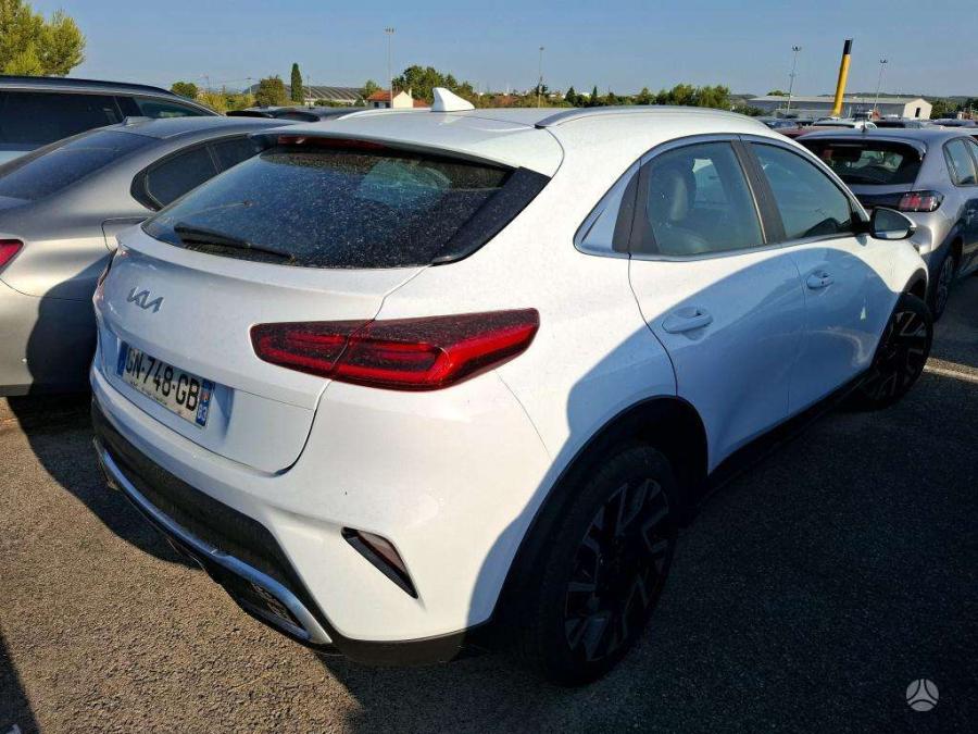 Balts Kia XCeed 2023 Viļņa, ar dzinēja tilpumu 1.60 L un nobraukumu 184 tūkst. km par 12900 €, foto 35 vietnē AUTOMOTO.COM.LV